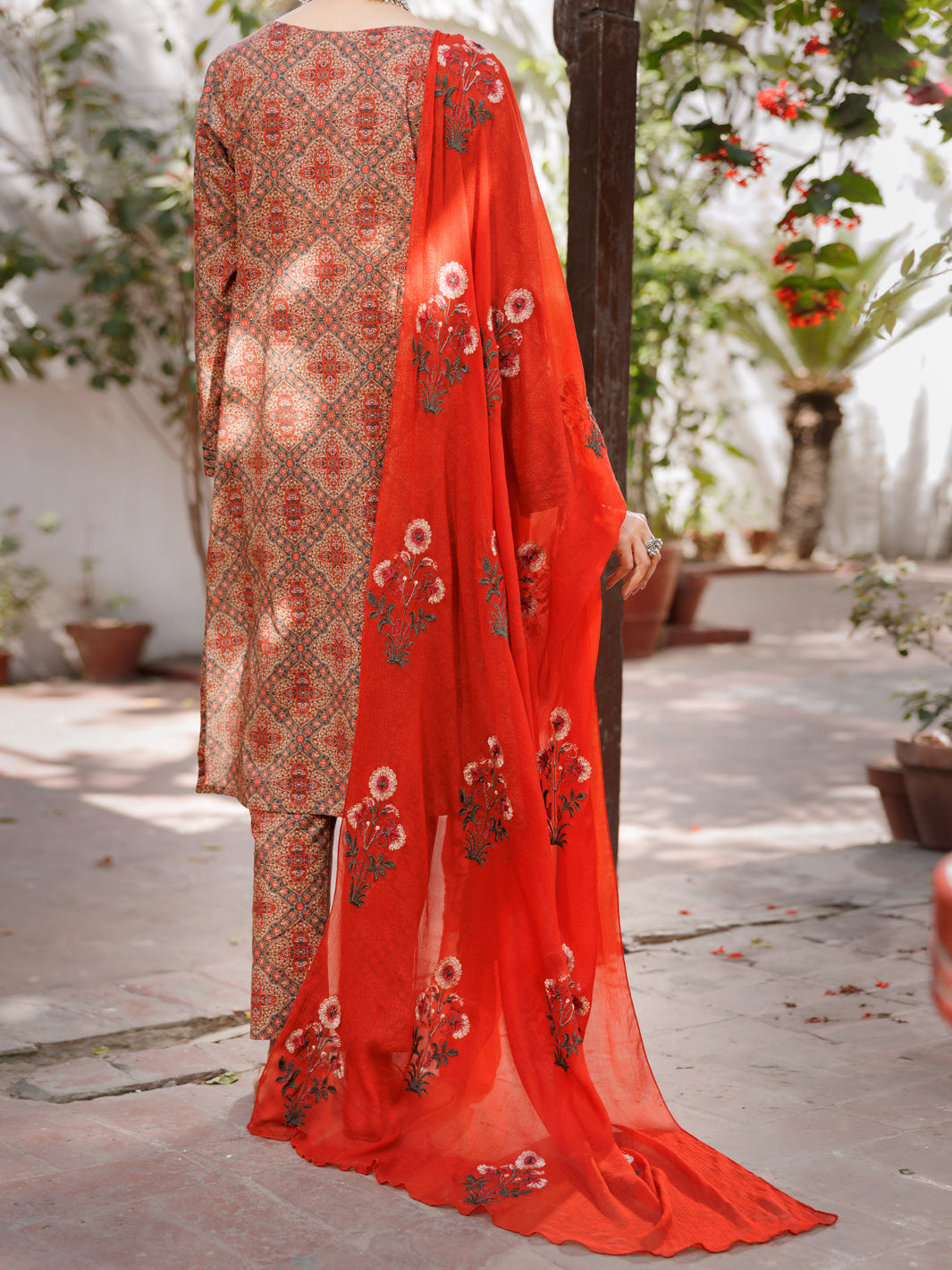 BROWN LAWN 3PC STITCHED | ALP-3PS-2149/S FB-2149A – J. Bangladesh